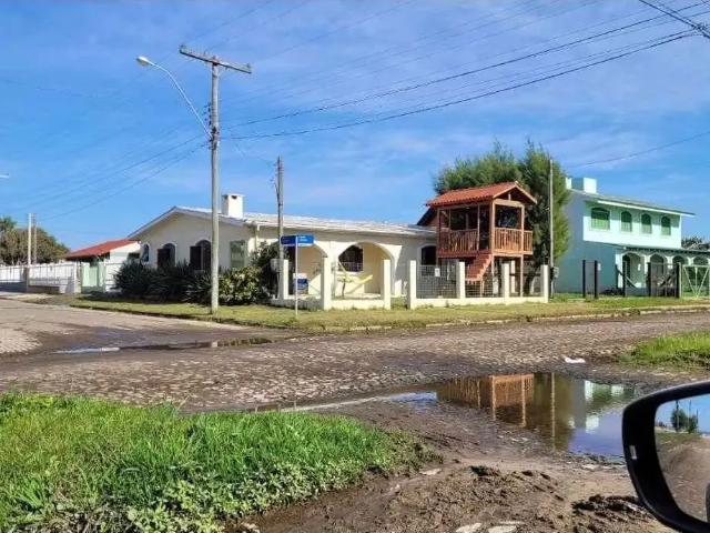 Casa / Sobrado para Venda em Xangri Lá/RS Rainha do Mar 3 Quartos