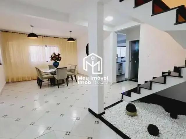 Casa / Sobrado para Venda em Águas Claras/DF Arniqueiras 3 Quartos