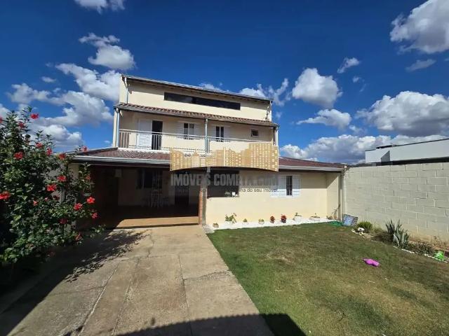Casa / Sobrado para Venda em Águas da Prata/SP Loteamento Boa Vista 3 Quartos