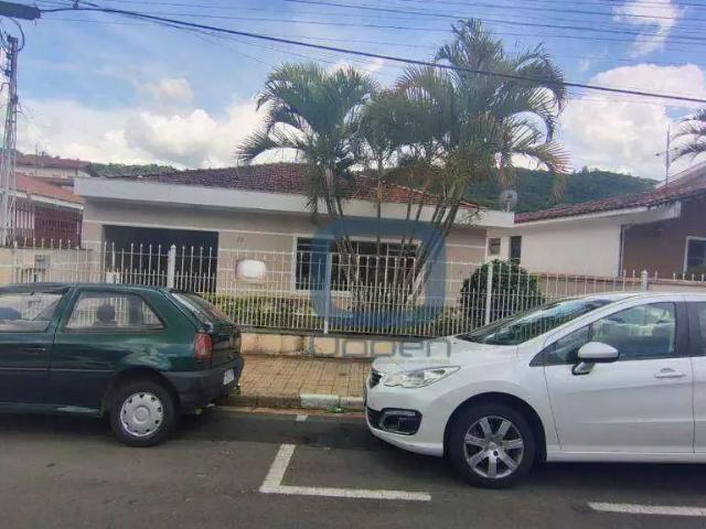Casa / Sobrado para Venda em Águas de Lindóia/SP Centro 3 Quartos