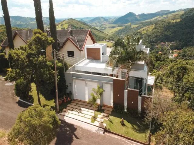 Casa / Sobrado para Venda em Águas de Lindóia/SP Mirante das Estancias 5 Quartos