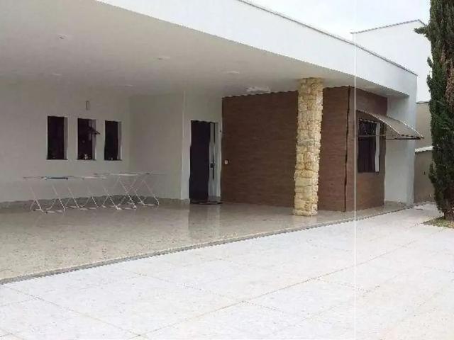 Casa / Sobrado para Venda em Águas de São Pedro/SP Centro 3 Quartos