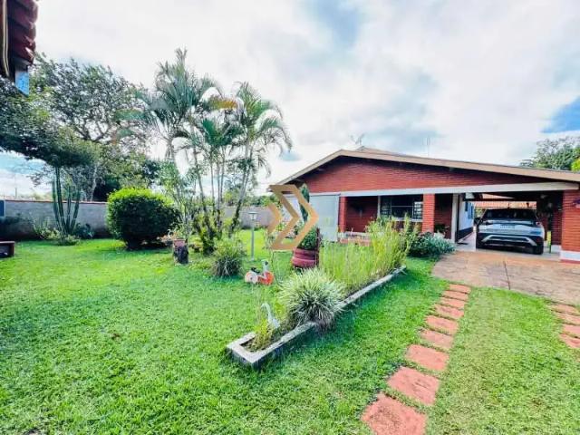 Casa / Sobrado para Venda em Águas de Santa Bárbara/SP Parque dos Lagos 3 Quartos