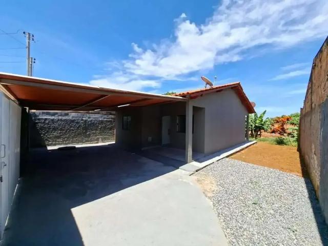 Casa / Sobrado para Venda em Águas Lindas de Goiás/GO Centro 2 Quartos