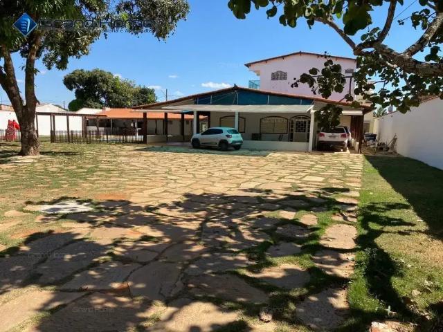 Casa / Sobrado para Venda em Águas Lindas de Goiás/GO Jardim Brasília 5 Quartos