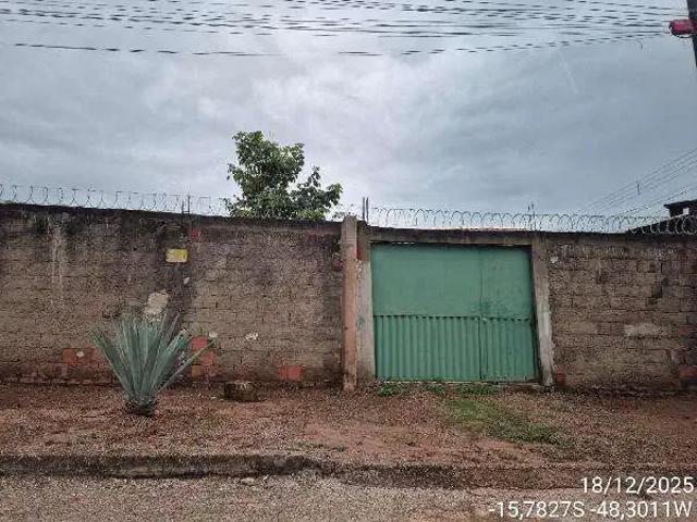 Casa / Sobrado para Venda em Águas Lindas de Goiás/GO Jardim Santa Lúcia 3 Quartos