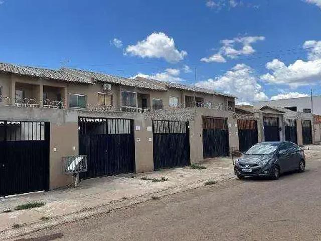 Casa / Sobrado para Venda em Águas Lindas de Goiás/GO Mansões Camargo 2 Quartos