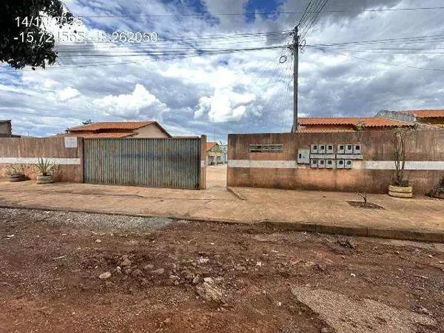 Casa / Sobrado para Venda em Águas Lindas de Goiás/GO Mansões Ilha Bela 2 Quartos