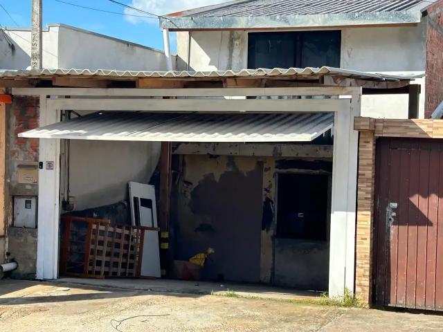 Casa / Sobrado para Venda em Almirante Tamandaré/PR Restinga Seca 3 Quartos
