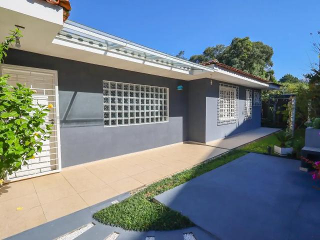 Casa / Sobrado para Venda em Almirante Tamandaré/PR Tanguá 3 Quartos