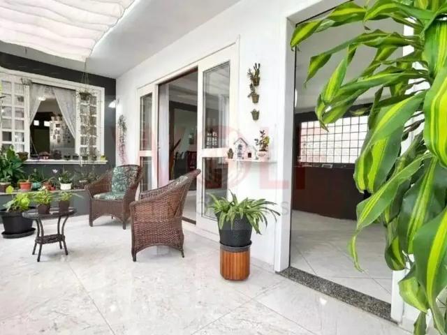 Casa / Sobrado para Venda em Almirante Tamandaré/PR Tanguá 4 Quartos