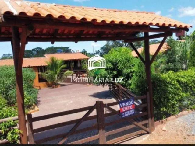 Casa / Sobrado para Venda em Alexânia/GO Centro 5 Quartos
