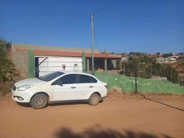 Casa / Sobrado para Venda em Alexânia/GO Centro 2 Quartos