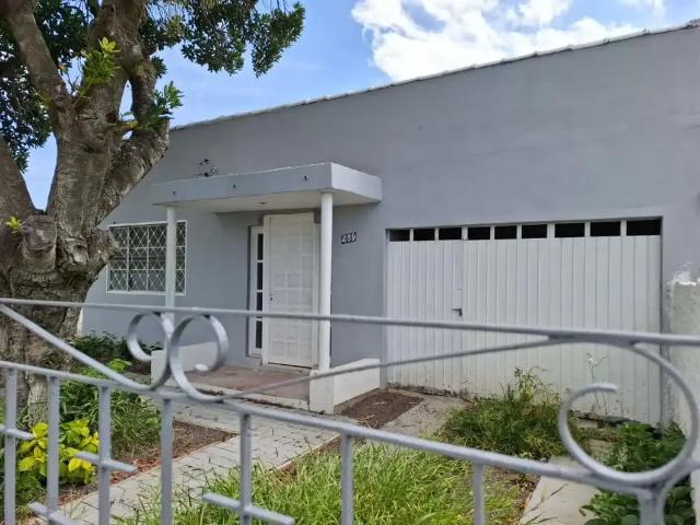 Casa / Sobrado para Venda em Alvorada/RS Formoza 3 Quartos