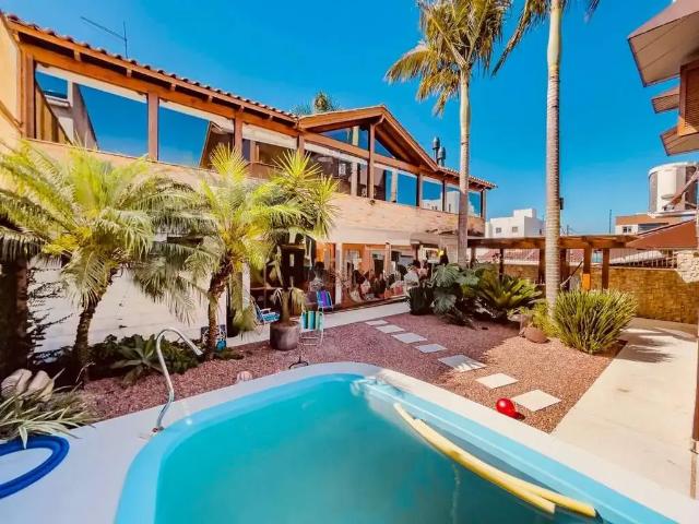 Casa / Sobrado para Venda em Alvorada/RS Porto Verde 3 Quartos