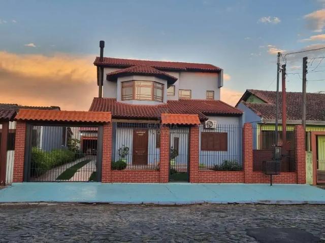 Casa / Sobrado para Venda em Alvorada/RS Sumaré 4 Quartos