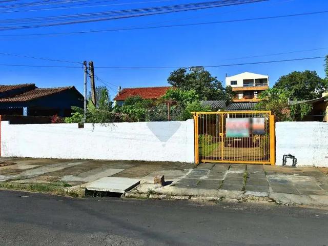 Casa / Sobrado para Venda em Alvorada/RS Sumaré 3 Quartos