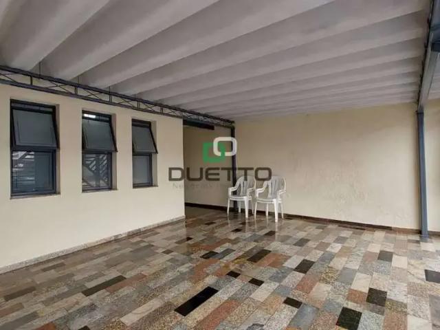 Casa / Sobrado para Venda em Americana/SP Vila Mathiesen 4 Quartos