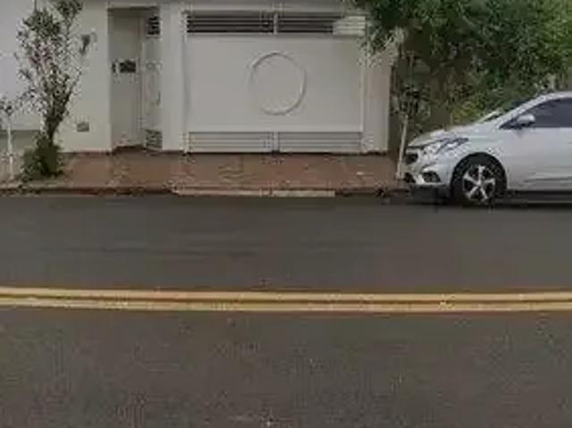 Casa / Sobrado para Venda em Americana/SP Loteamento Residencial e Comercial Bairro Pacaembu 3 Quartos