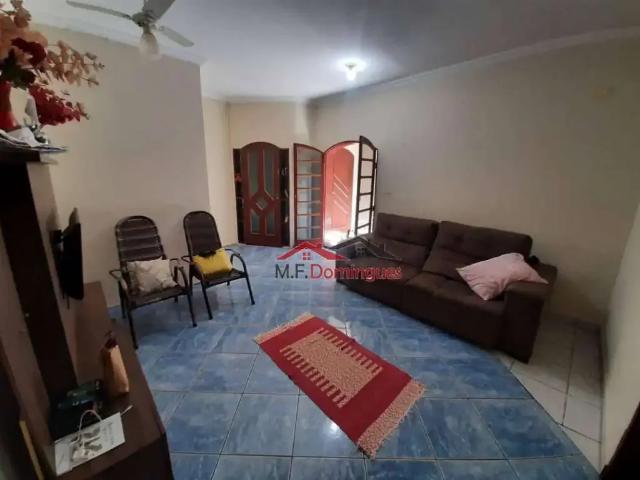 Casa / Sobrado para Venda em Americana/SP Parque Residencial Jaguari 5 Quartos