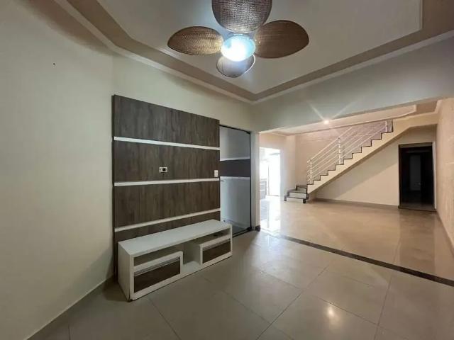Casa / Sobrado para Venda em Americana/SP Parque Residencial Jaguari 3 Quartos