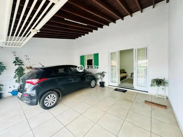 Casa / Sobrado para Venda em Americana/SP São Luiz 3 Quartos