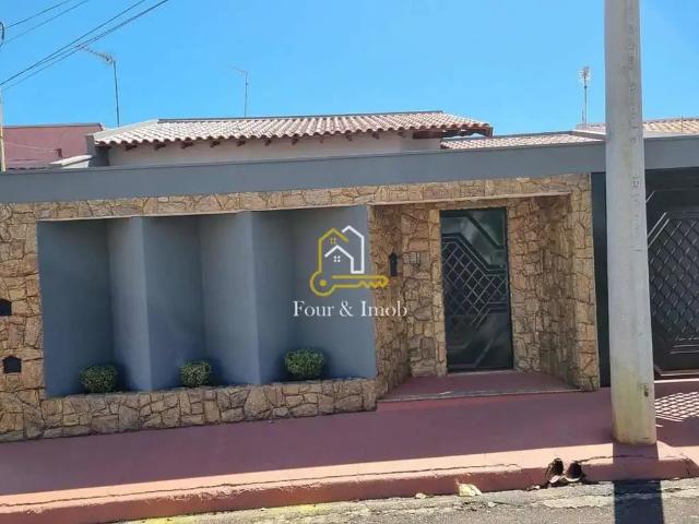 Casa / Sobrado para Venda em Américo Brasiliense/SP Centro 3 Quartos