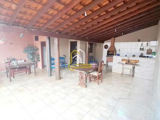 Casa / Sobrado para Venda em Américo Brasiliense/SP Nova Vila Cerqueira 3 Quartos