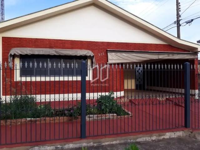 Casa / Sobrado para Venda em Américo Brasiliense/SP Nova Vila Cerqueira 3 Quartos