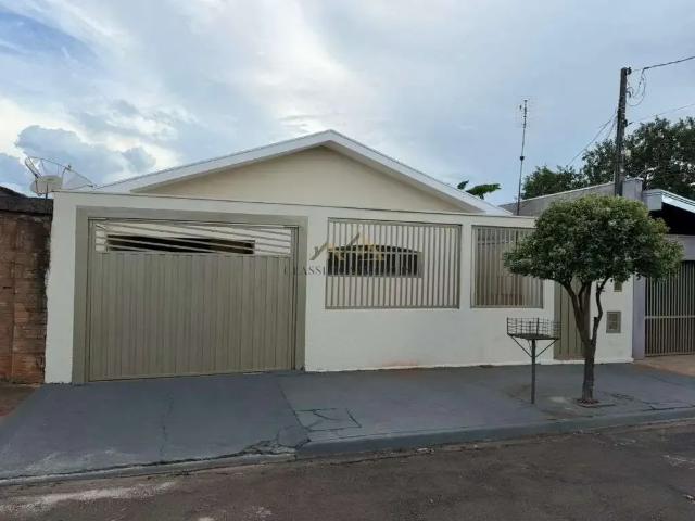 Casa / Sobrado para Venda em Américo Brasiliense/SP Nova Vila Cerqueira 3 Quartos