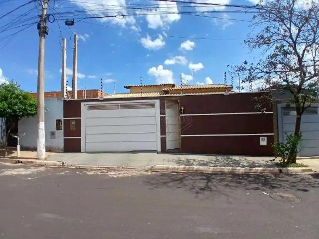 Casa / Sobrado para Venda em Américo Brasiliense/SP Residencial Aliança 3 Quartos