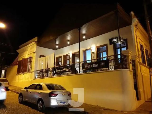Casa / Sobrado para Venda em Amparo/SP Centro 3 Quartos