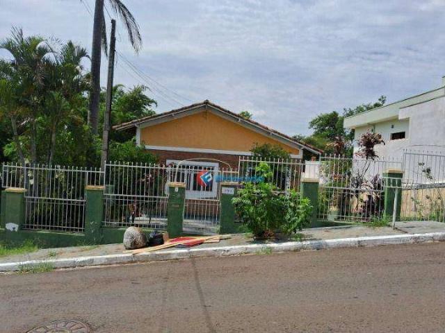 Casa / Sobrado para Venda em Analândia/SP Centro 3 Quartos