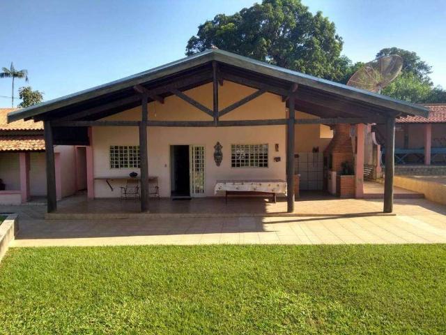 Casa / Sobrado para Venda em Analândia/SP Centro 5 Quartos