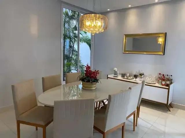 Casa / Sobrado para Venda em Anápolis/GO Centro 5 Quartos