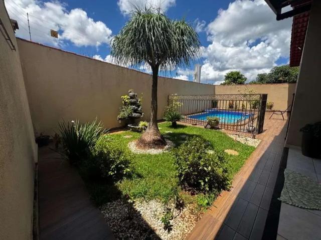Casa / Sobrado para Venda em Anápolis/GO Jardim Alexandrina 3 Quartos