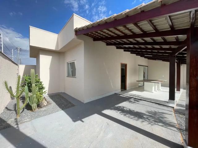 Casa / Sobrado para Venda em Anápolis/GO Jardim Primavera 1ª Etapa 3 Quartos