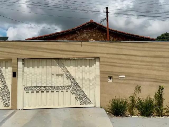 Casa / Sobrado para Venda em Anápolis/GO Parque Iracema 3 Quartos