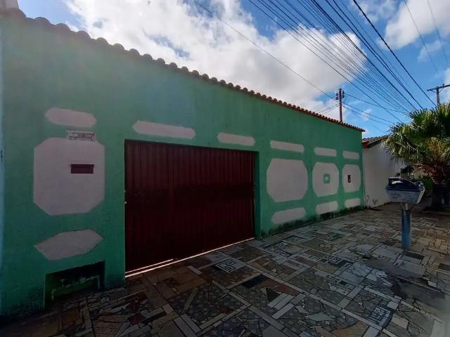 Casa / Sobrado para Venda em Anápolis/GO Vila Nova Jayara 3 Quartos