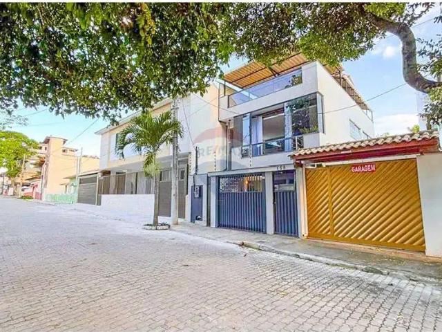 Casa / Sobrado para Venda em Anchieta/ES Iriri 4 Quartos