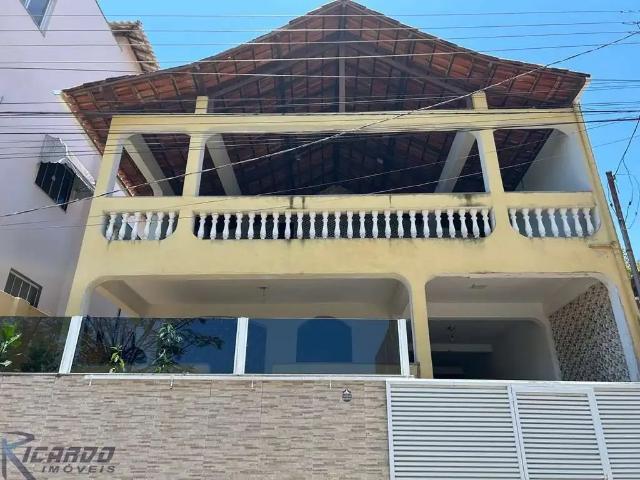 Casa / Sobrado para Venda em Anchieta/ES Iriri 4 Quartos