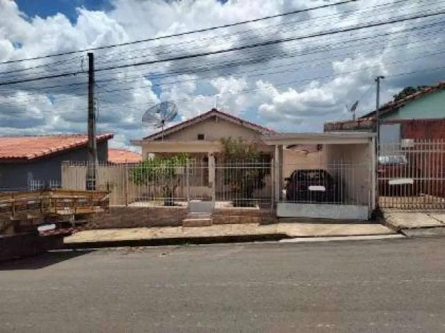 Casa / Sobrado para Venda em Angatuba/SP Vila Nova 3 Quartos