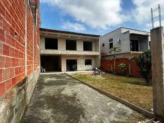 Casa / Sobrado para Venda em Angra dos Reis/RJ Banqueta Cunhambebe 3 Quartos