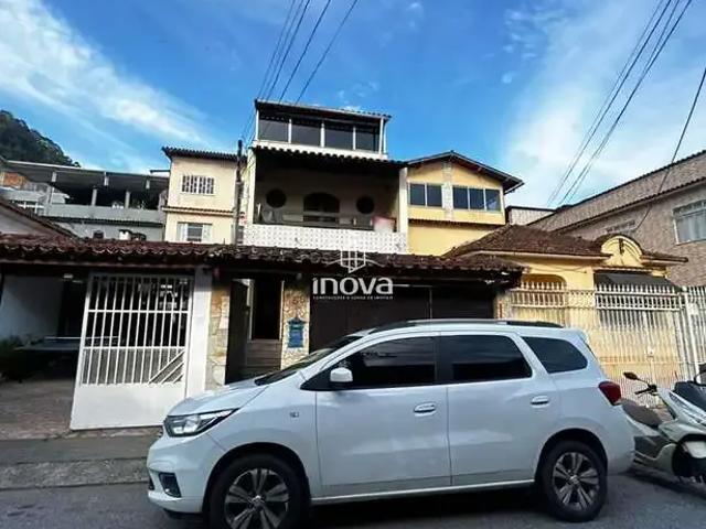 Casa / Sobrado para Venda em Angra dos Reis/RJ Centro 4 Quartos