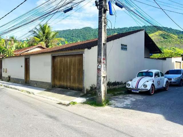 Casa / Sobrado para Venda em Angra dos Reis/RJ Japuíba Cunhambebe 2 Quartos