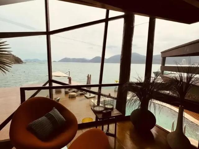 Casa / Sobrado para Venda em Angra dos Reis/RJ Ponta Leste