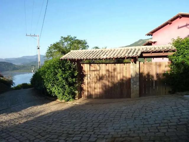 Casa / Sobrado para Venda em Angra dos Reis/RJ Praia Grande 2 Quartos