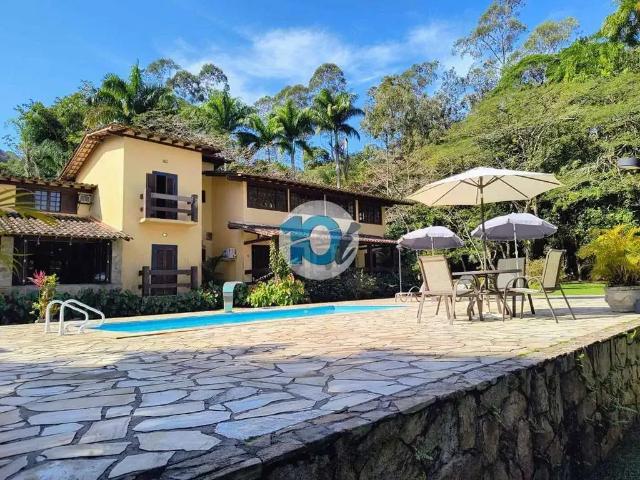 Casa / Sobrado para Venda em Angra dos Reis/RJ Praia Vermelha Mambucaba 5 Quartos