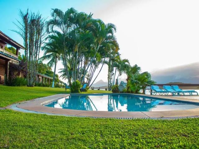 Casa / Sobrado para Venda em Angra dos Reis/RJ Retiro Cunhambebe 8 Quartos