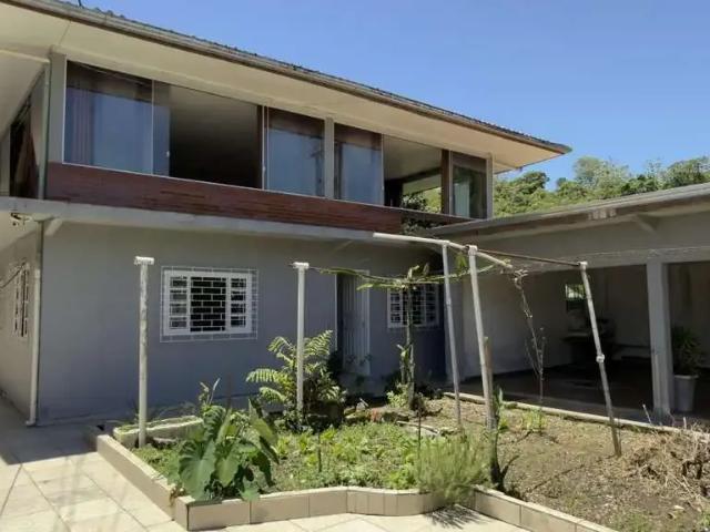 Casa / Sobrado para Venda em Antonina/PR Itapema 4 Quartos